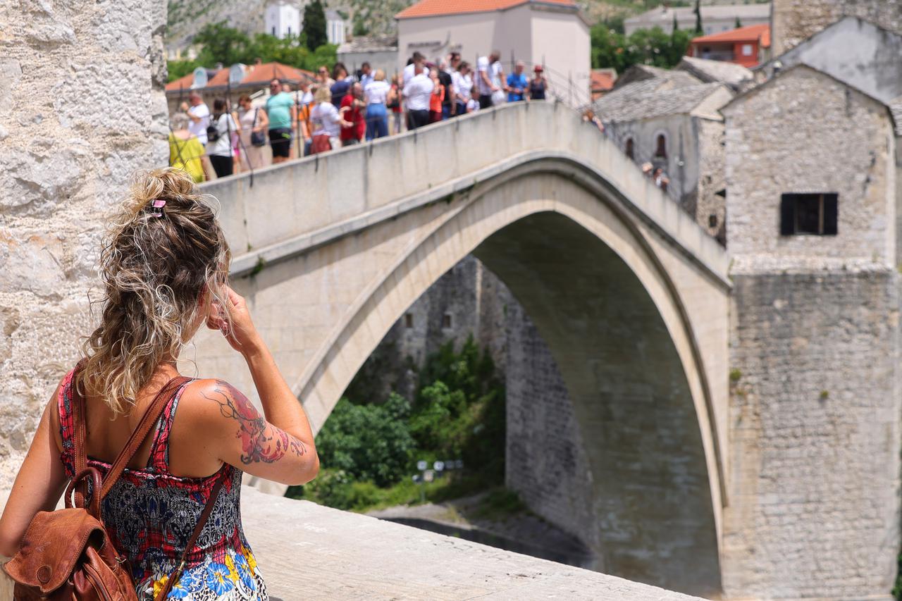 Mostar bi s propusnicom za turiste i promocijom zaradio 23 milijuna KM ...