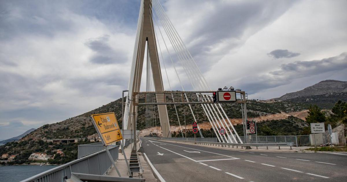 Zbog olujnog vjetra Most dr. Franje Tuđmana zatvoren za sav promet - www.vecernji.ba