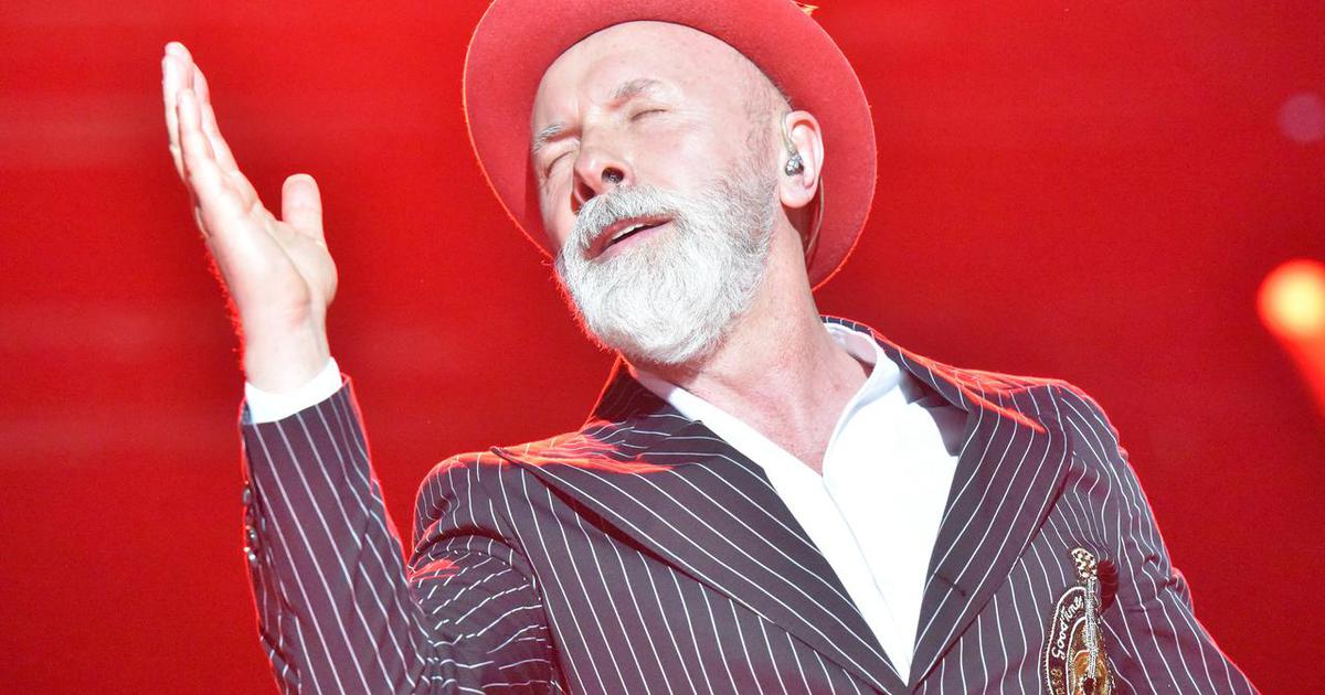 Dino Merlin emotivno otvorio srce pred publikom: Upoznao sam djevojku ...