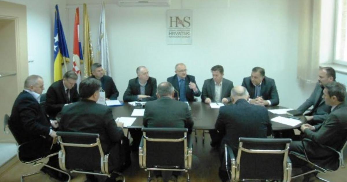 Glavno vijeće HNS-a BiH razmatralo smjernice djelovanja - www.vecernji.ba Glavno vijeće HNS-a BiH razmatralo smjernice djelovanja - www.vecernji.ba