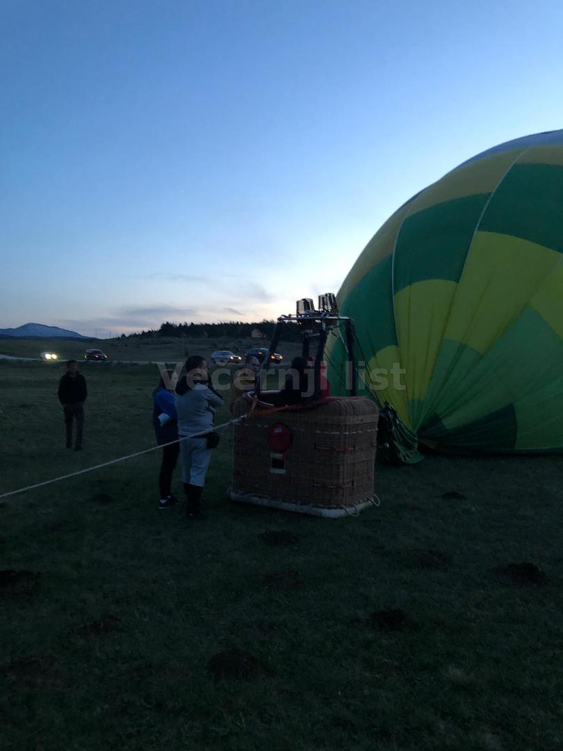 FOTO: Na Blidinju testiran prvi balon na vrući zrak - www.vecernji.ba
