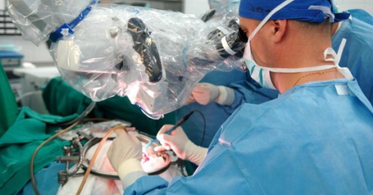 Liječnici u UKC-u RS uspješno odstranili gigantski tumor težak 23 kg ...