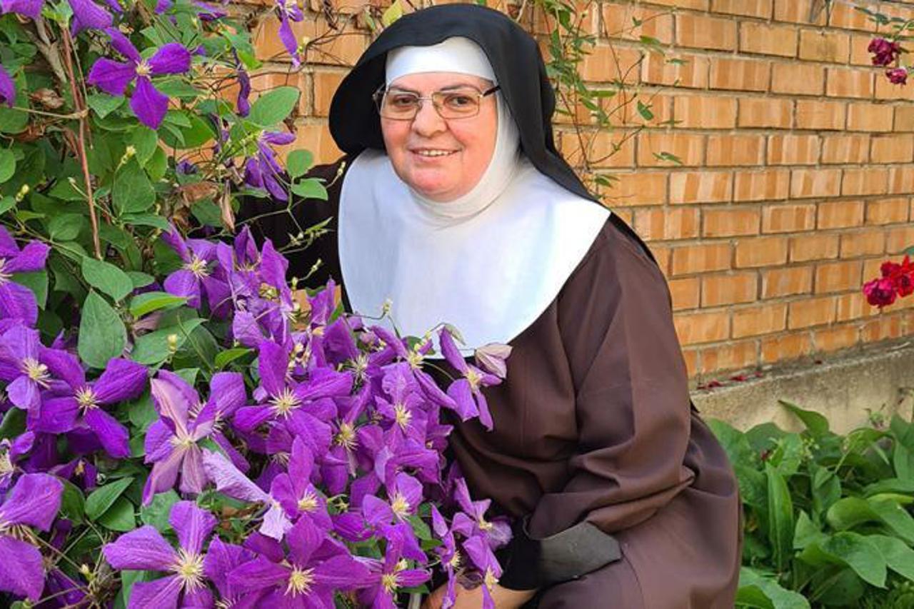 Sestre klarise dužne su raditi, ali tako i toliko kako rad ne bi ugušio ...