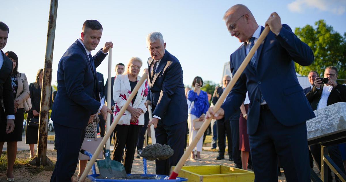 FOTO Položen kamen temeljac za dogradnju bolnice u Novoj Biloj: 'Simbol ...