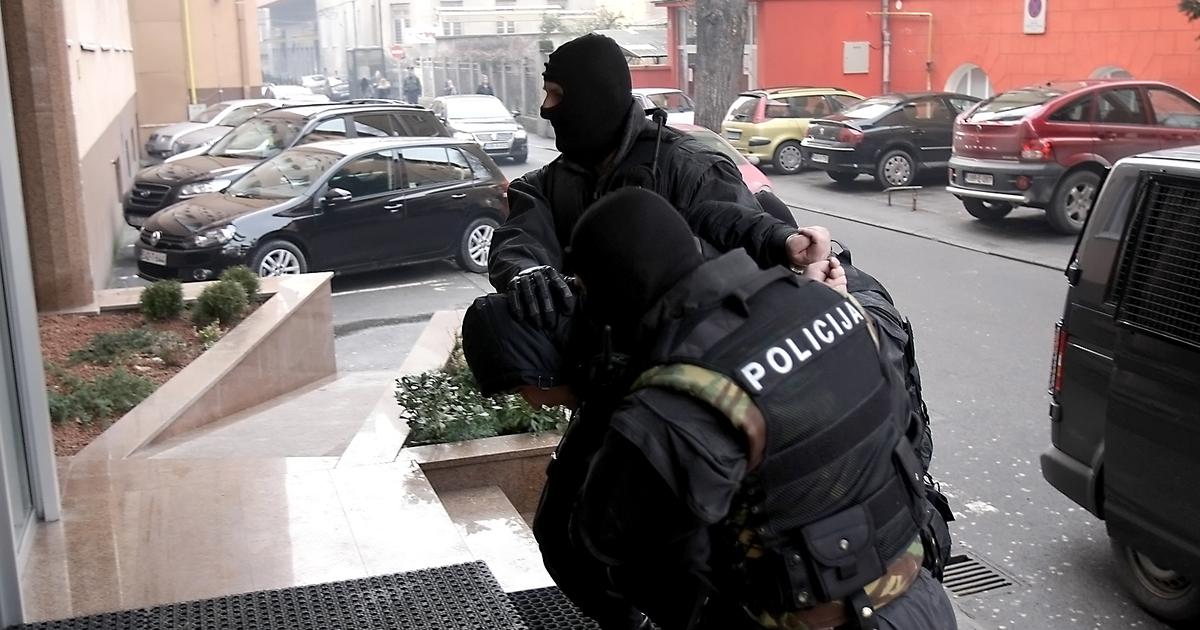Izo Spahović i Amar Adrović uhićeni zbog iznude milijun maraka - www ...