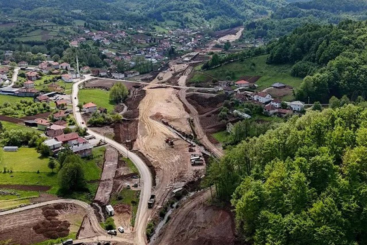 Pogledajte kako izgleda izgradnja najskuplje dionice u BiH - www.vecernji.ba