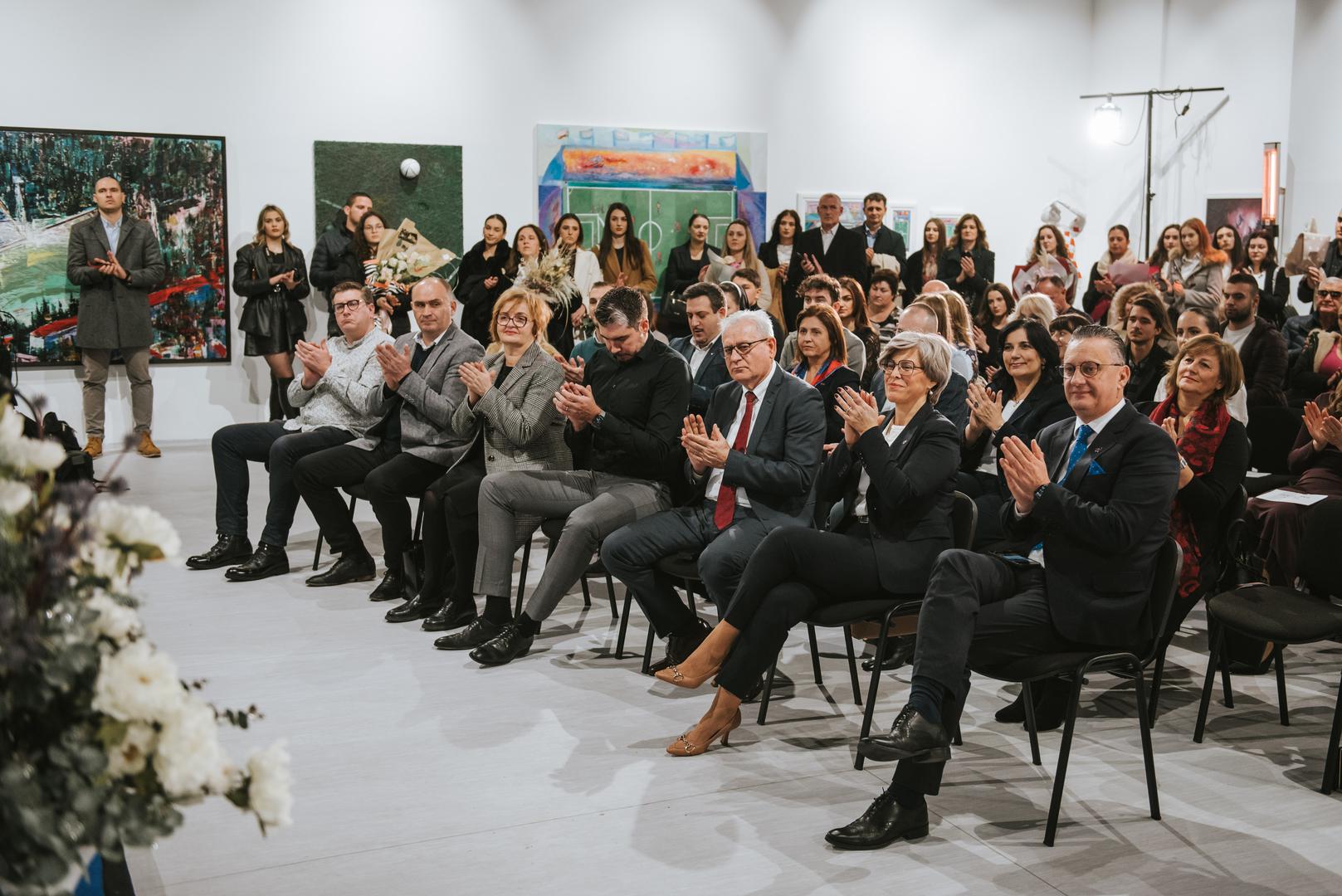 Rektorova nagrada kao kruna obrazovanja uručena studentima SUM-a - www ...